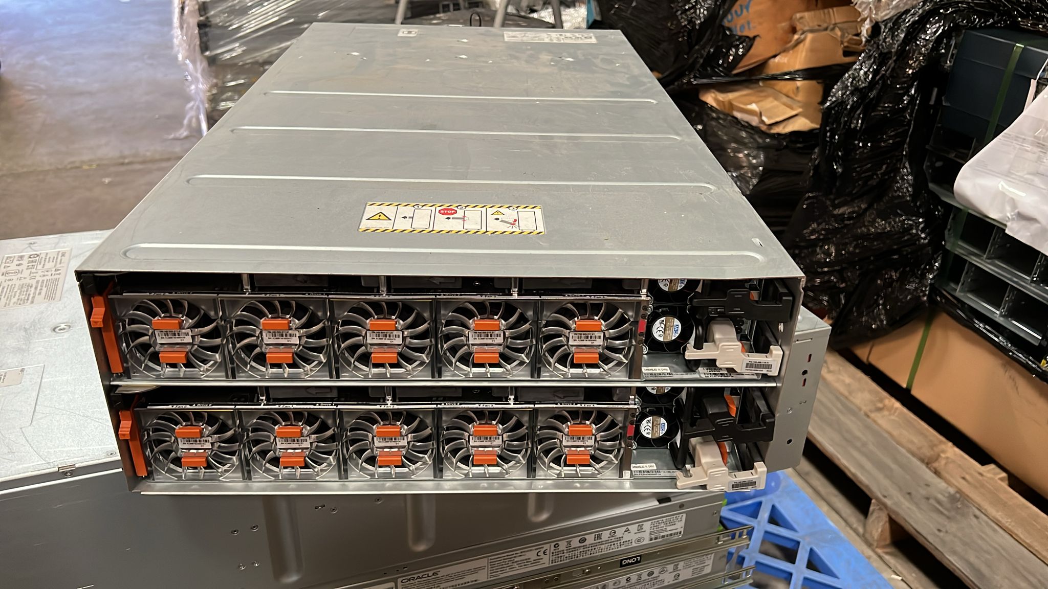 EMC VMAX CONTROLLER MEGATRON 4U ASSY PN:100-887-011-03: 2nd :: Alt ...